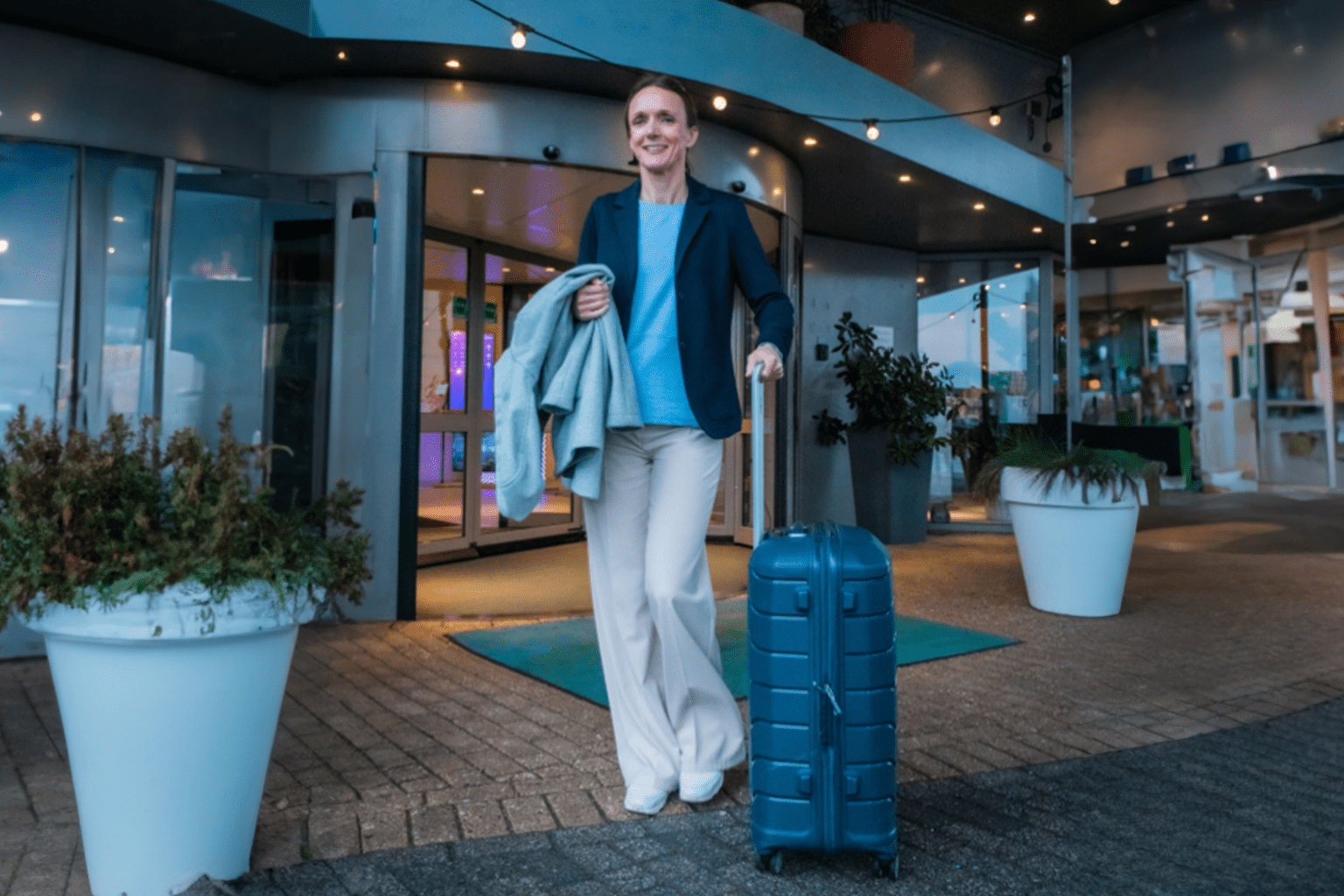 5 Key Consumer Trends for 2025 - Nextrday - Strategy creation ...